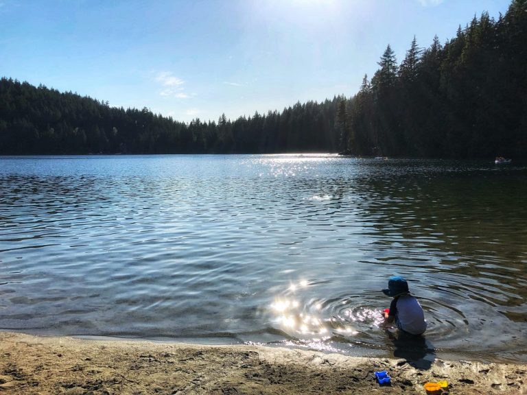 Best Kids-Friendly Swimming Lakes Near Vancouver | PerfectDayToPlay